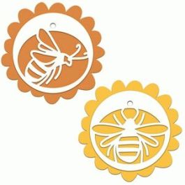 set of layered bee gift tags