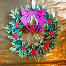 MG Holly Wreath