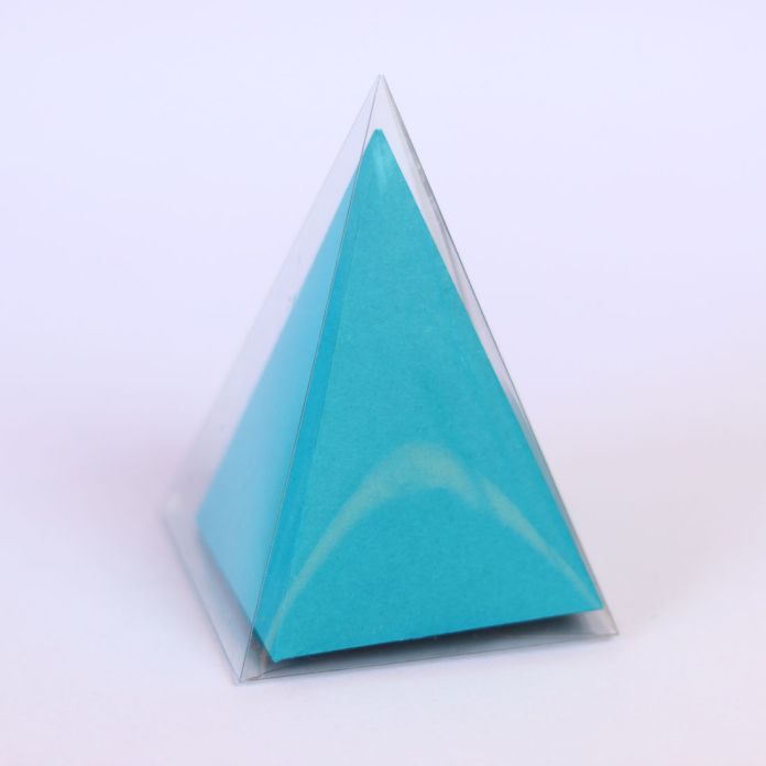 Clear Pyramid Box
